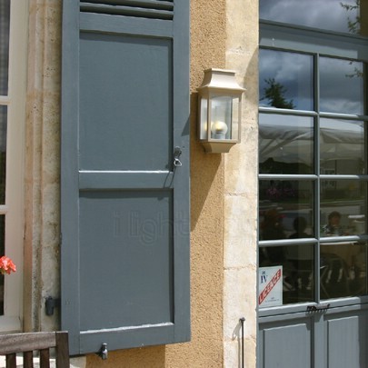 Louis Philippe 7 par Roger Pradier Design | Applique extérieur Murale
